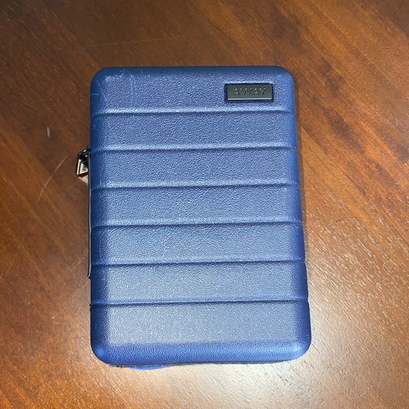 Away | Bags | Away X United Polaris Travel Mini Hardside Kit Case Bag ...